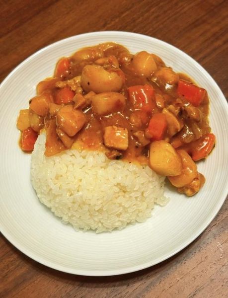 土豆咖喱鸡饭怎么做_土豆咖喱鸡饭热量高吗-第1张图片-山城妙识 土豆咖喱鸡饭怎么做_土豆咖喱鸡饭热量高吗-第1张图片-山城妙识