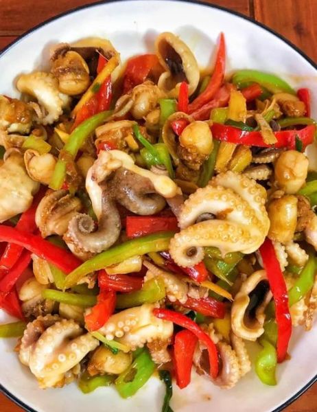 爆炒八爪鱼怎么做好吃_爆炒八爪鱼图片教程-第1张图片-山城妙识 爆炒八爪鱼怎么做好吃_爆炒八爪鱼图片教程-第1张图片-山城妙识