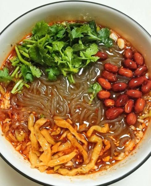 四川酸辣粉怎么做_正宗酸辣粉配方比例-第1张图片-山城妙识