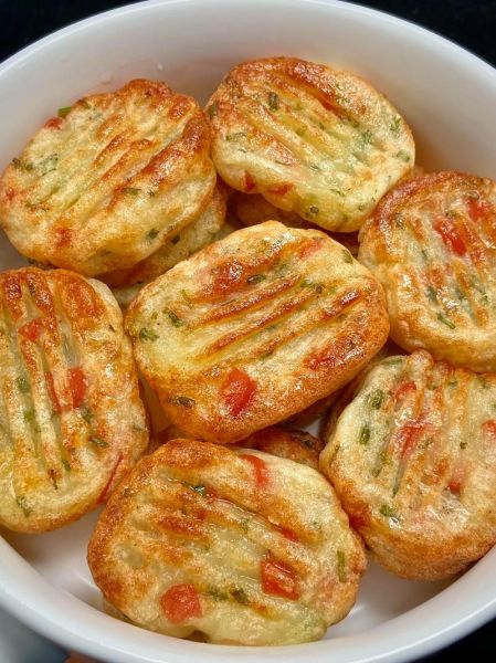 炸土豆饼热量高吗_减肥能吃吗-第1张图片-山城妙识 炸土豆饼热量高吗_减肥能吃吗-第1张图片-山城妙识