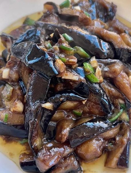 凉拌茄条怎么做_凉拌茄条的家常做法-第1张图片-山城妙识