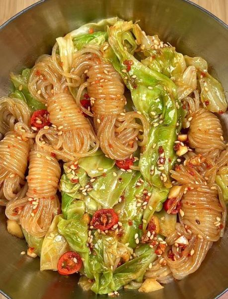 凉拌包菜怎么做好吃_凉拌包菜的做法大全窍门-第3张图片-山城妙识