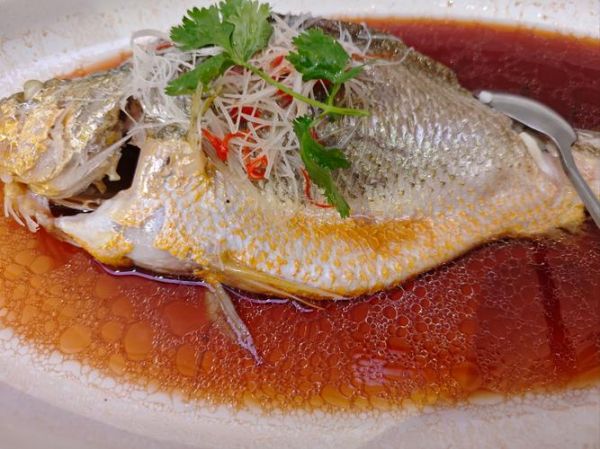 清蒸咸黄鱼怎么做_咸黄鱼蒸多久才嫩-第1张图片-山城妙识