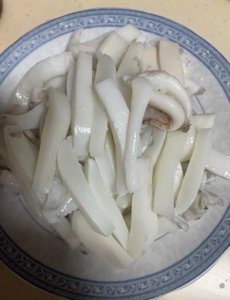 墨鱼怎么处理干净_墨鱼去内脏技巧-第2张图片-山城妙识 墨鱼怎么处理干净_墨鱼去内脏技巧-第2张图片-山城妙识