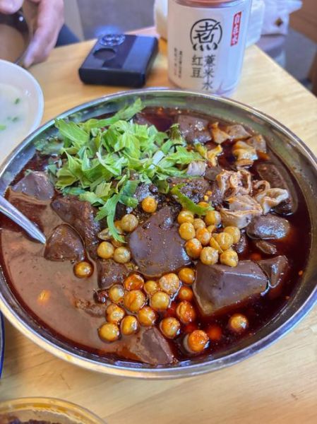 蹄膀汤的做法_蹄膀汤的营养价值-第2张图片-山城妙识