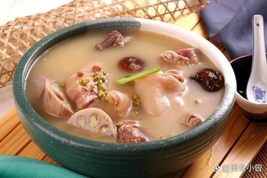 蹄膀汤的做法_蹄膀汤的营养价值-第1张图片-山城妙识