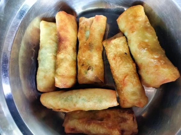 30秒烙春卷皮怎么做_春卷皮为什么总破-第3张图片-山城妙识