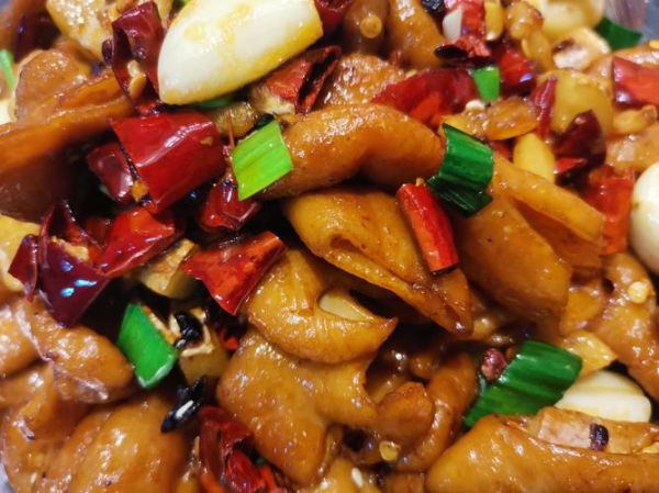 干锅肥肠怎么做_干锅肥肠怎么做好吃-第2张图片-山城妙识 干锅肥肠怎么做_干锅肥肠怎么做好吃-第2张图片-山城妙识