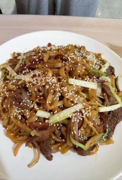 干炒牛河怎么做_正宗干炒牛河做法-第1张图片-山城妙识 干炒牛河怎么做_正宗干炒牛河做法-第1张图片-山城妙识