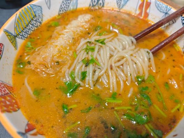 家庭版米线怎么做好吃_家常做法步骤详解-第3张图片-山城妙识