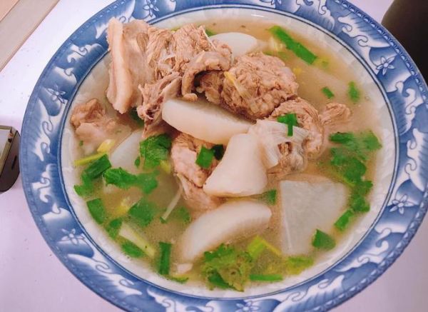 白萝卜怎么做好吃_白萝卜炖排骨的家常做法-第3张图片-山城妙识