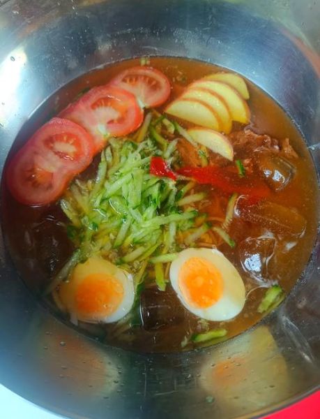 正宗朝鲜冷面汤汁怎么做_家庭版详细步骤-第2张图片-山城妙识 正宗朝鲜冷面汤汁怎么做_家庭版详细步骤-第2张图片-山城妙识