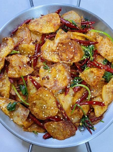 干炸香辣土豆片怎么做_土豆片怎么炸才酥脆-第1张图片-山城妙识