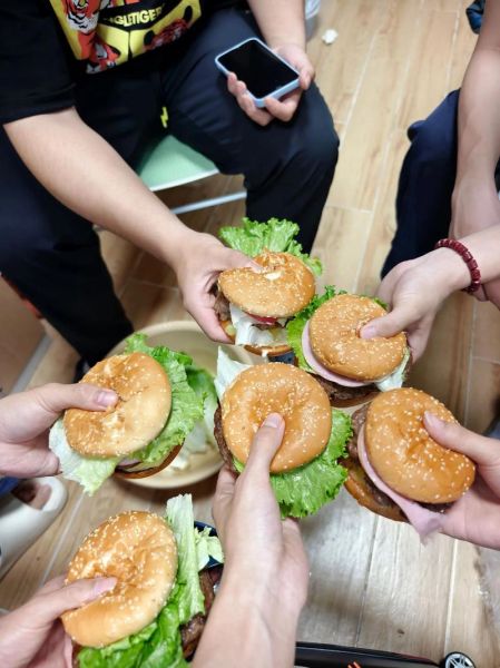 如何在家做汉堡_汉堡肉饼怎么做-第3张图片-山城妙识