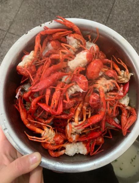 炒小龙虾怎么做_炒小龙虾需要焯水吗-第3张图片-山城妙识