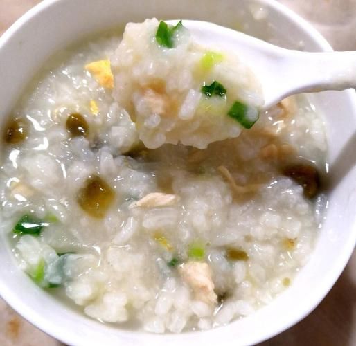 皮蛋粥怎么做最好吃_皮蛋瘦肉粥的做法窍门-第1张图片-山城妙识