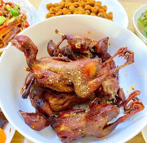 酥炸鹌鹑怎么做_酥炸鹌鹑家常做法-第1张图片-山城妙识 酥炸鹌鹑怎么做_酥炸鹌鹑家常做法-第1张图片-山城妙识