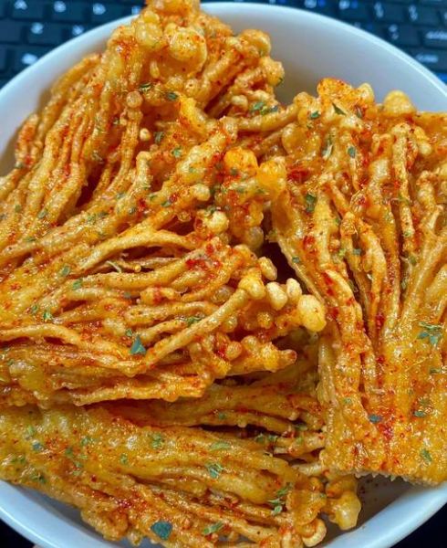 干炸金针菇怎么做才酥脆_金针菇炸多久不软-第1张图片-山城妙识