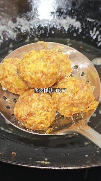 油炸糯米丸子怎么做_糯米丸子炸多久才金黄-第1张图片-山城妙识