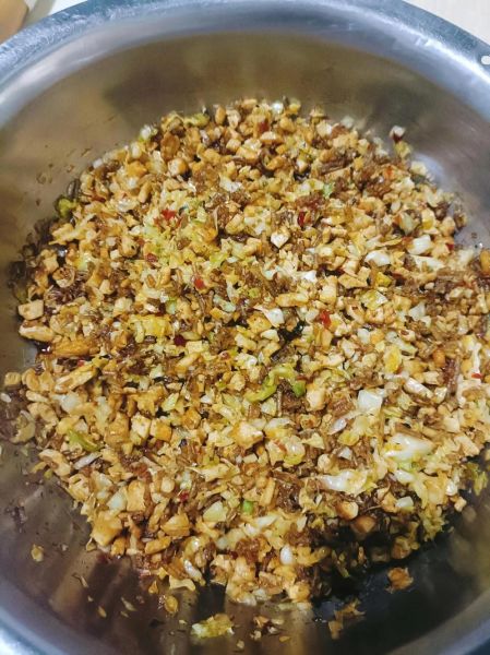 猪肉白菜馅包子怎么做_蒸多久才松软-第2张图片-山城妙识