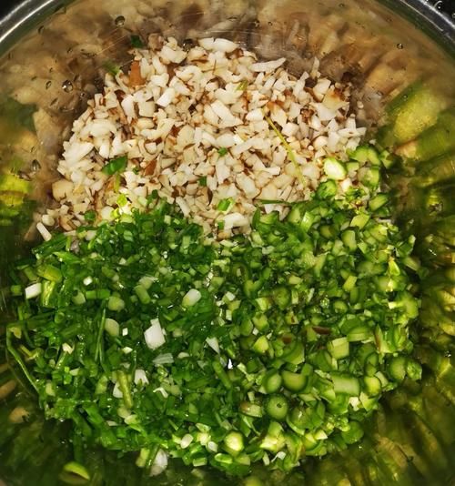 香菇鸡蛋饺子怎么调馅_香菇鸡蛋饺子需要焯水吗-第3张图片-山城妙识