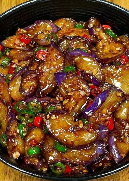 茄子煲的家常做法_茄子煲怎么做好吃-第1张图片-山城妙识 茄子煲的家常做法_茄子煲怎么做好吃-第1张图片-山城妙识