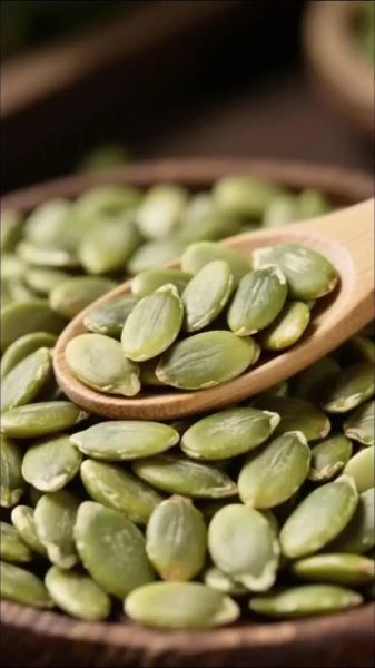 熟南瓜子的功效与作用及禁忌_熟南瓜子一天吃多少合适-第2张图片-山城妙识