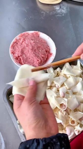 包抄手的手法视频_抄手怎么包才不散-第1张图片-山城妙识