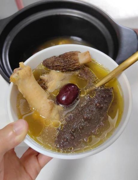 三鲜海参汤的做法_三鲜海参汤的营养价值-第2张图片-山城妙识