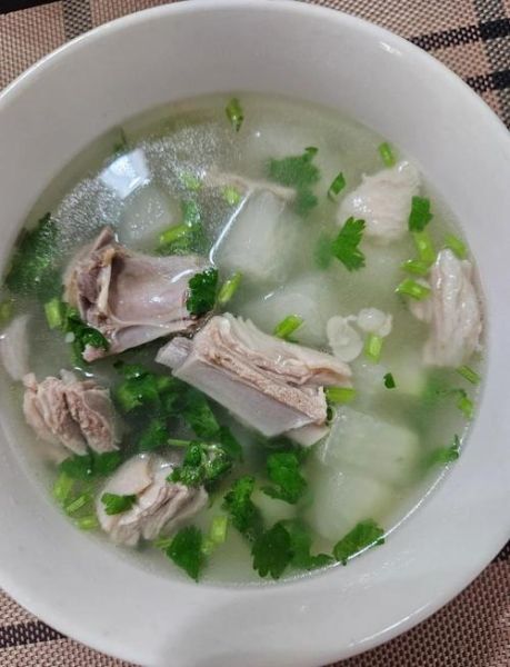 羊排萝卜汤怎么炖不膻_羊排萝卜汤做法窍门-第1张图片-山城妙识