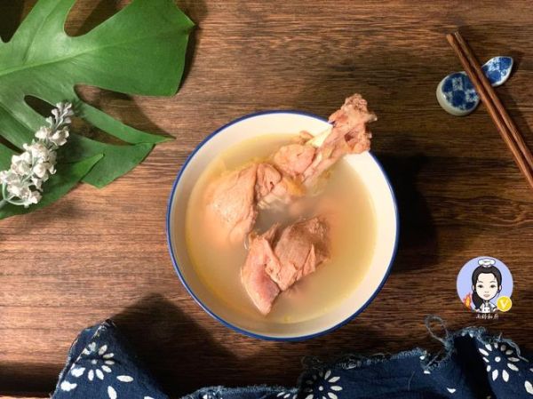 炖鸡汤的做法全过程_怎样炖出奶白浓汤-第3张图片-山城妙识