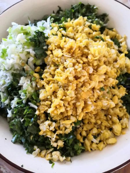 香菜鸡蛋馅饺子怎么做_香菜鸡蛋饺子馅怎么调才好吃-第2张图片-山城妙识