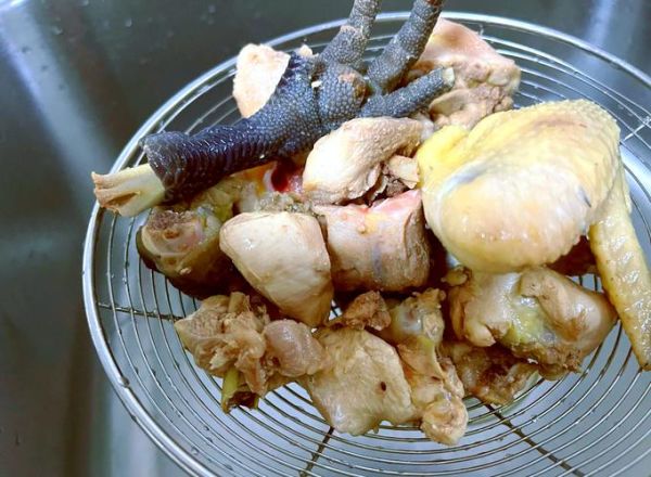 红烧鸡块怎么做好吃_红烧鸡块用焯水吗-第2张图片-山城妙识