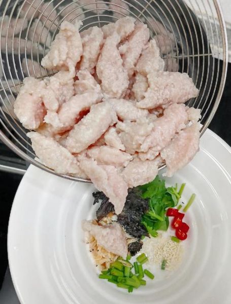 瘦肉丸怎么做_瘦肉丸为什么弹牙-第1张图片-山城妙识 瘦肉丸怎么做_瘦肉丸为什么弹牙-第1张图片-山城妙识