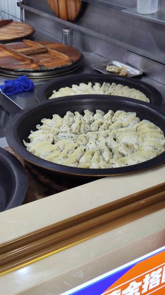 正宗锅贴哪里学_锅贴培训学校哪家好-第1张图片-山城妙识 正宗锅贴哪里学_锅贴培训学校哪家好-第1张图片-山城妙识