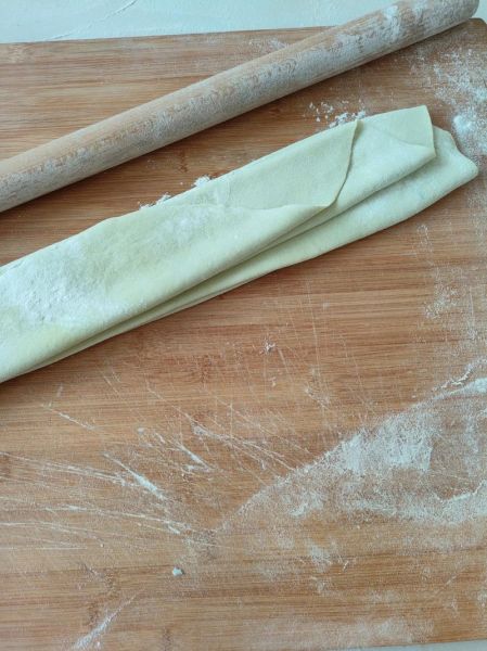 手擀面怎么和面_正宗手擀面配方比例-第2张图片-山城妙识