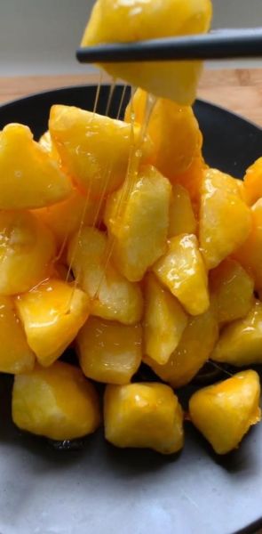 拔丝苹果的功效与作用_拔丝苹果适合什么人吃-第2张图片-山城妙识