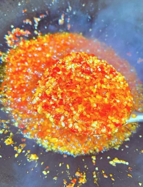 香辣蒜蓉酱怎么做_蒜蓉辣酱保存多久-第1张图片-山城妙识 香辣蒜蓉酱怎么做_蒜蓉辣酱保存多久-第1张图片-山城妙识