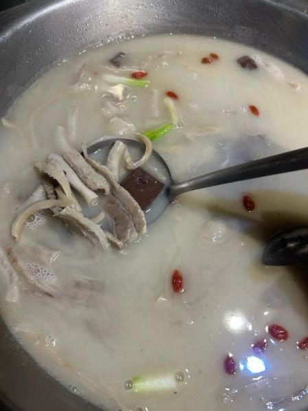 羊汤的做法_羊汤怎么熬才白-第3张图片-山城妙识