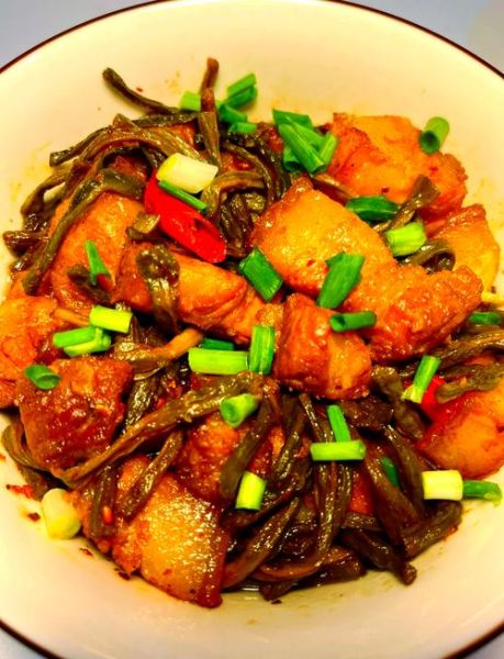 干豆角焖肉怎么做_干豆角要不要提前泡-第1张图片-山城妙识