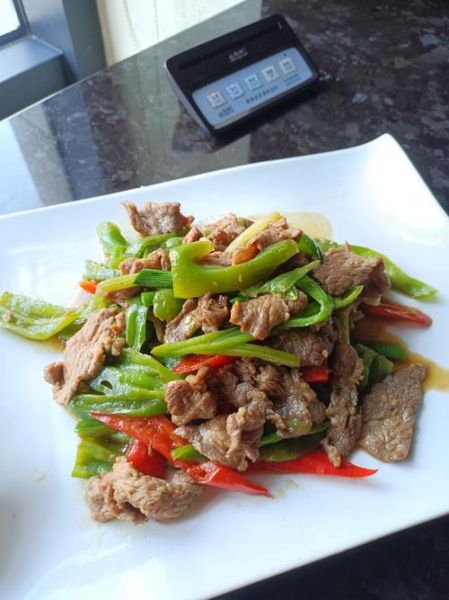 瘦肉怎么炒才嫩_家常瘦肉做法大全简单做法-第3张图片-山城妙识