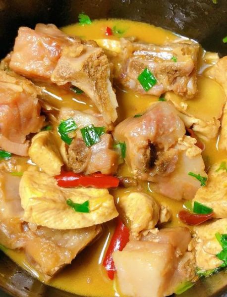 腊排骨怎么炖好吃又简单_腊排骨炖多久才软烂-第1张图片-山城妙识