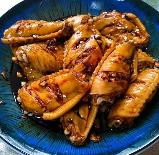 烤箱鸡翅中怎么烤好吃_烤箱鸡翅中做法大全-第3张图片-山城妙识