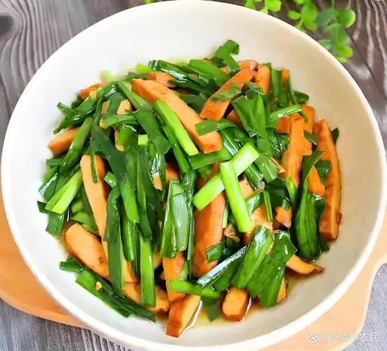 韭菜炒香干怎么炒好吃_韭菜炒香干的做法窍门-第3张图片-山城妙识