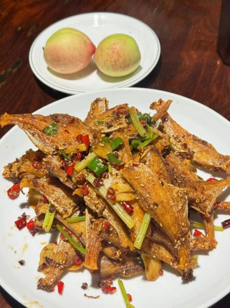 干锅耗儿鱼怎么做好吃_干锅耗儿鱼的家常做法-第1张图片-山城妙识 干锅耗儿鱼怎么做好吃_干锅耗儿鱼的家常做法-第1张图片-山城妙识