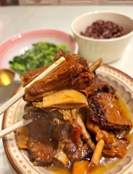 炖牛排骨的做法最正宗的做法_炖牛排骨需要焯水吗-第3张图片-山城妙识 炖牛排骨的做法最正宗的做法_炖牛排骨需要焯水吗-第3张图片-山城妙识