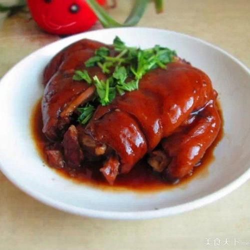 家常扒肘子怎么做_扒肘子最正宗的做法-第2张图片-山城妙识