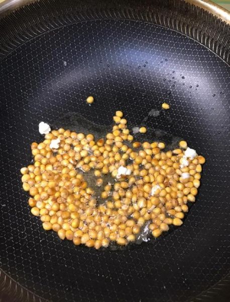 爆米花怎么做好吃_家用爆米花做法窍门-第1张图片-山城妙识