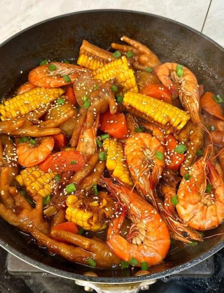 明虾鸡爪煲怎么做_明虾鸡爪煲的做法窍门-第1张图片-山城妙识 明虾鸡爪煲怎么做_明虾鸡爪煲的做法窍门-第1张图片-山城妙识