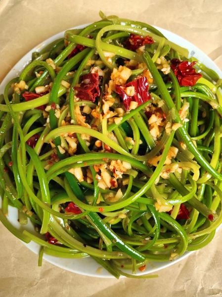 糖醋腌蒜薹的做法_能保存多久-第3张图片-山城妙识 糖醋腌蒜薹的做法_能保存多久-第3张图片-山城妙识